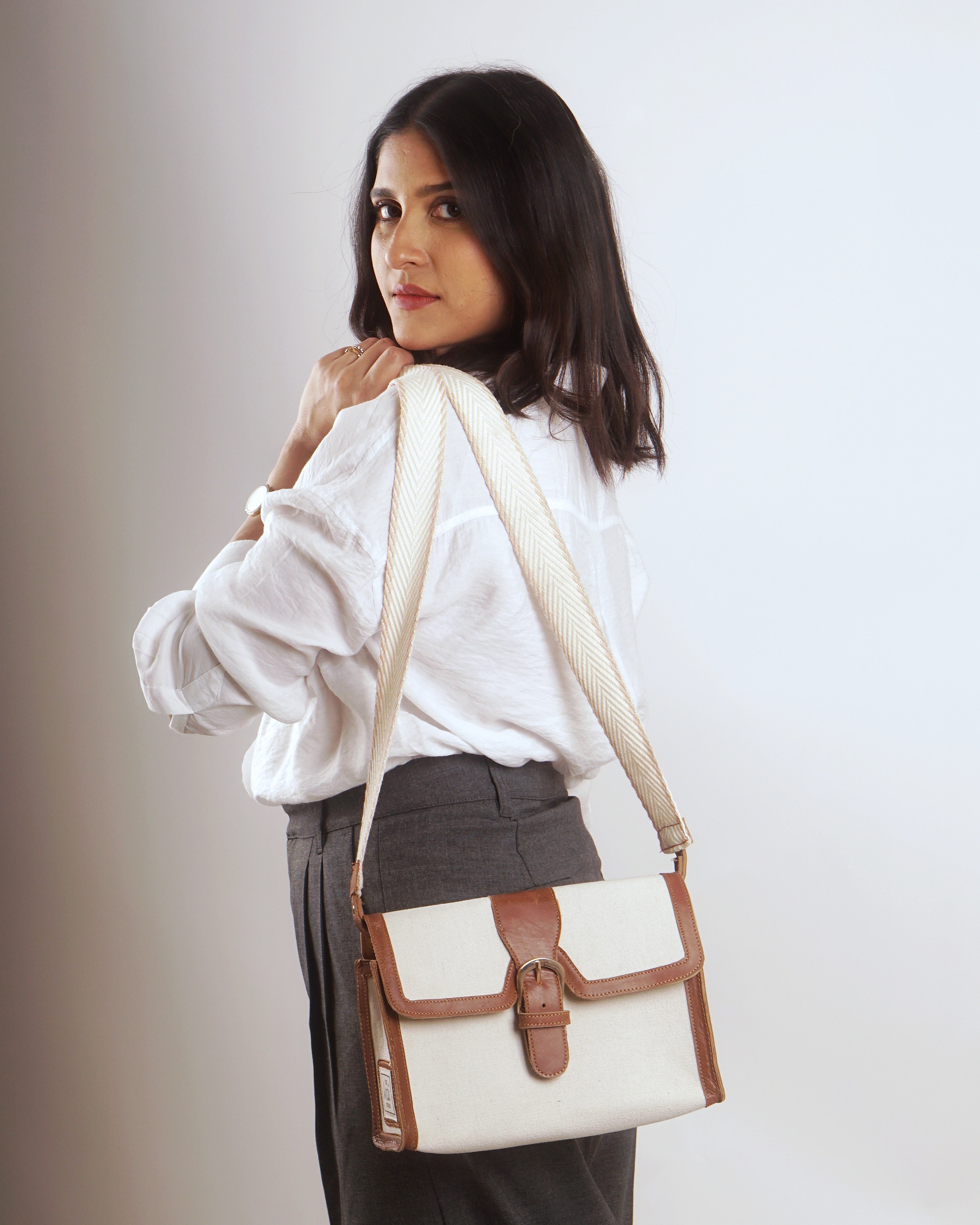 Canvas sling – The Kai Studio